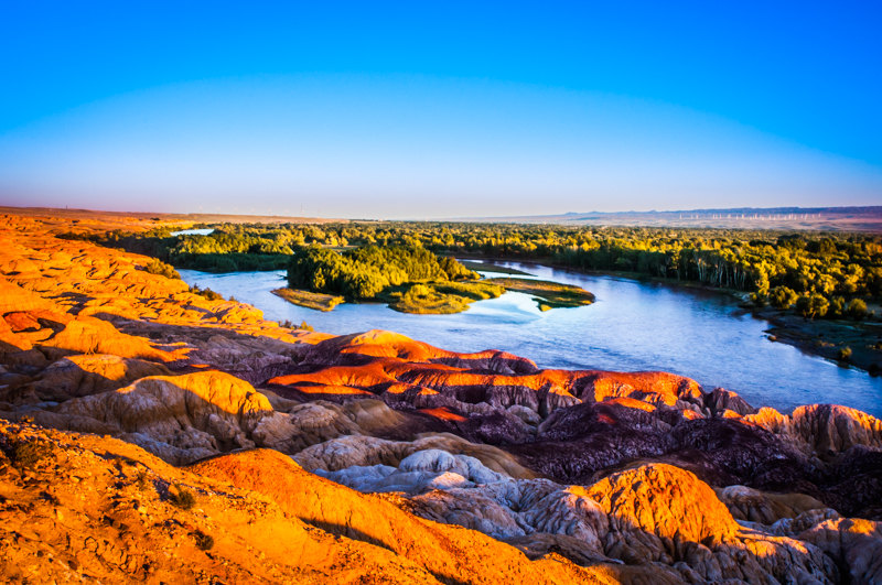 five-colored-beach-Silk Road Travel