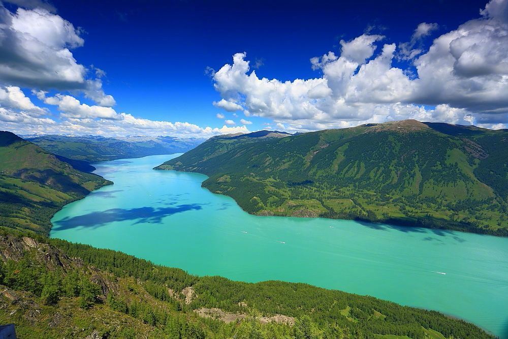 five-colored-beach-Silk Road Travel