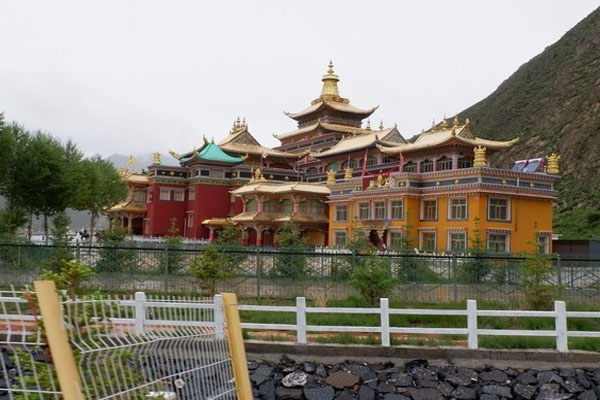Monasteries & Temples in Qinghai-Silk Road Travel