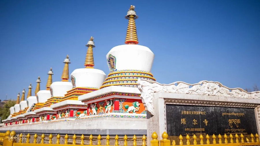 13 Days Silk Road Group Tour: Xinjiang, Gansu, Qinghai